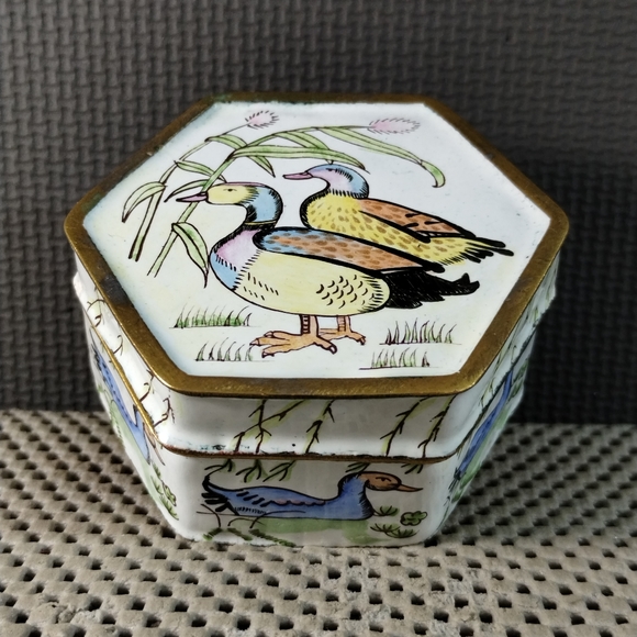Art | Vintage Chinese Hand Painted Ducks Canton Enamel Trinket Box ...